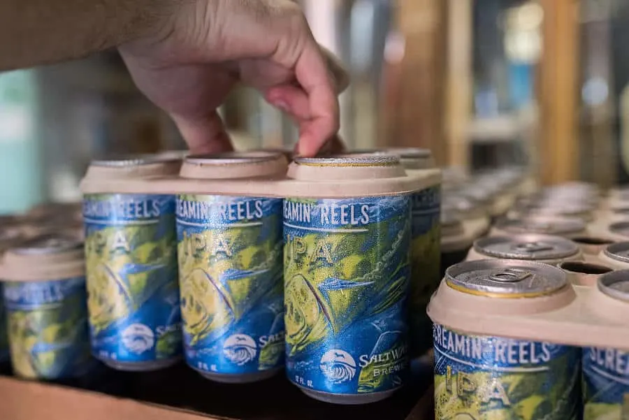 Beer company creates edible 6-pack rings that feed sea turtles and fish ...
