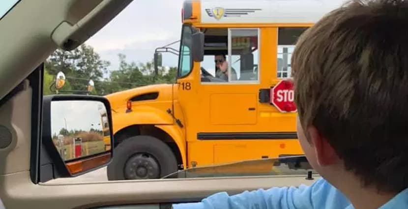Mom shares school bus driver's act of kindness after her son gets on ...