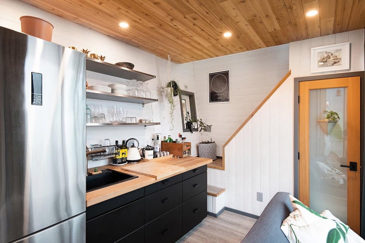 This 100-square-foot gorgeous tiny vacation home has everything you ...