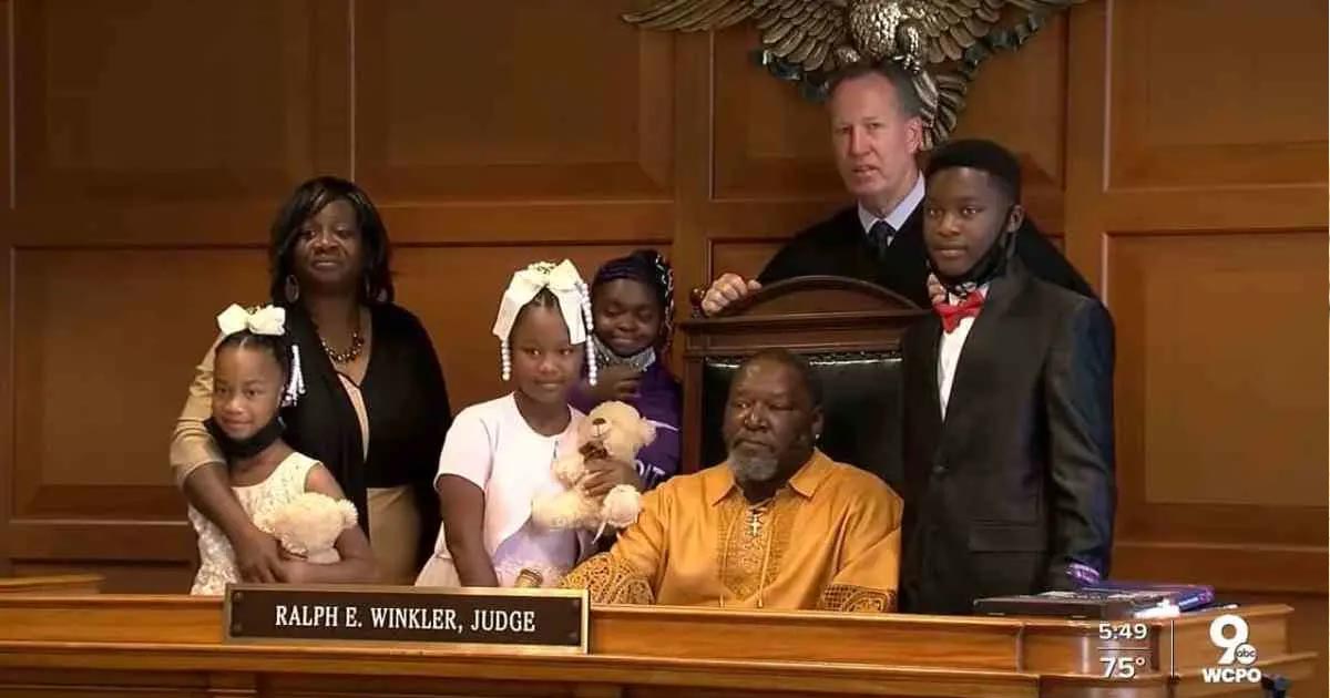 Empty nesters become parents to two sets of twins in one day through ...