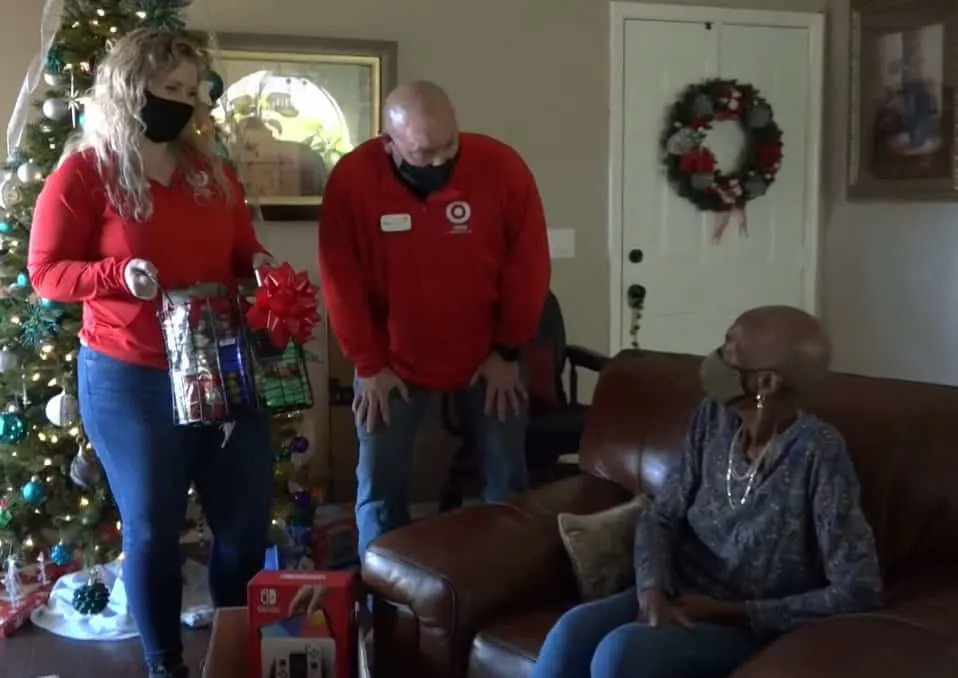 Grandma tried to return Nintendo Switches mistakenly delivered to her ...