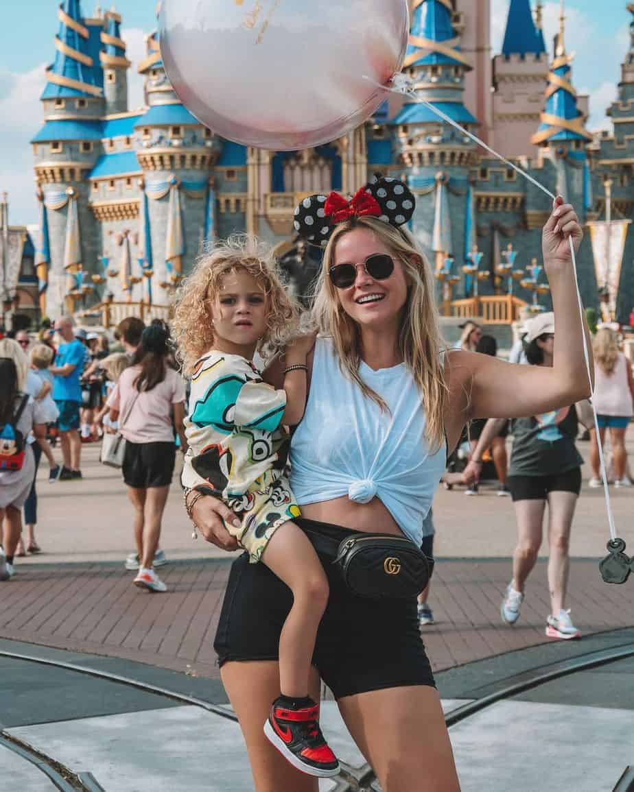 Sports Illustrated features a model with an exposed C-section scar for ...