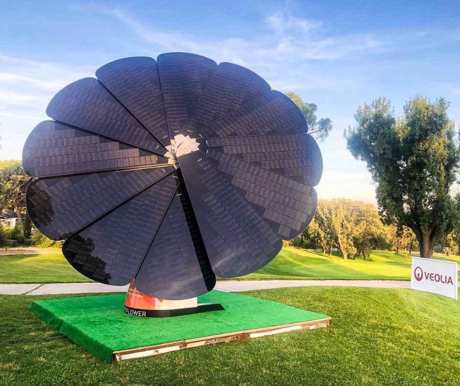 This sunflower-shaped solar panels 'blooms' to harvest energy from the ...