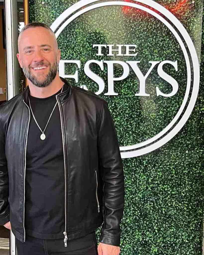 Amazon Executive Shares the Incredible True Story of His Rise to Success