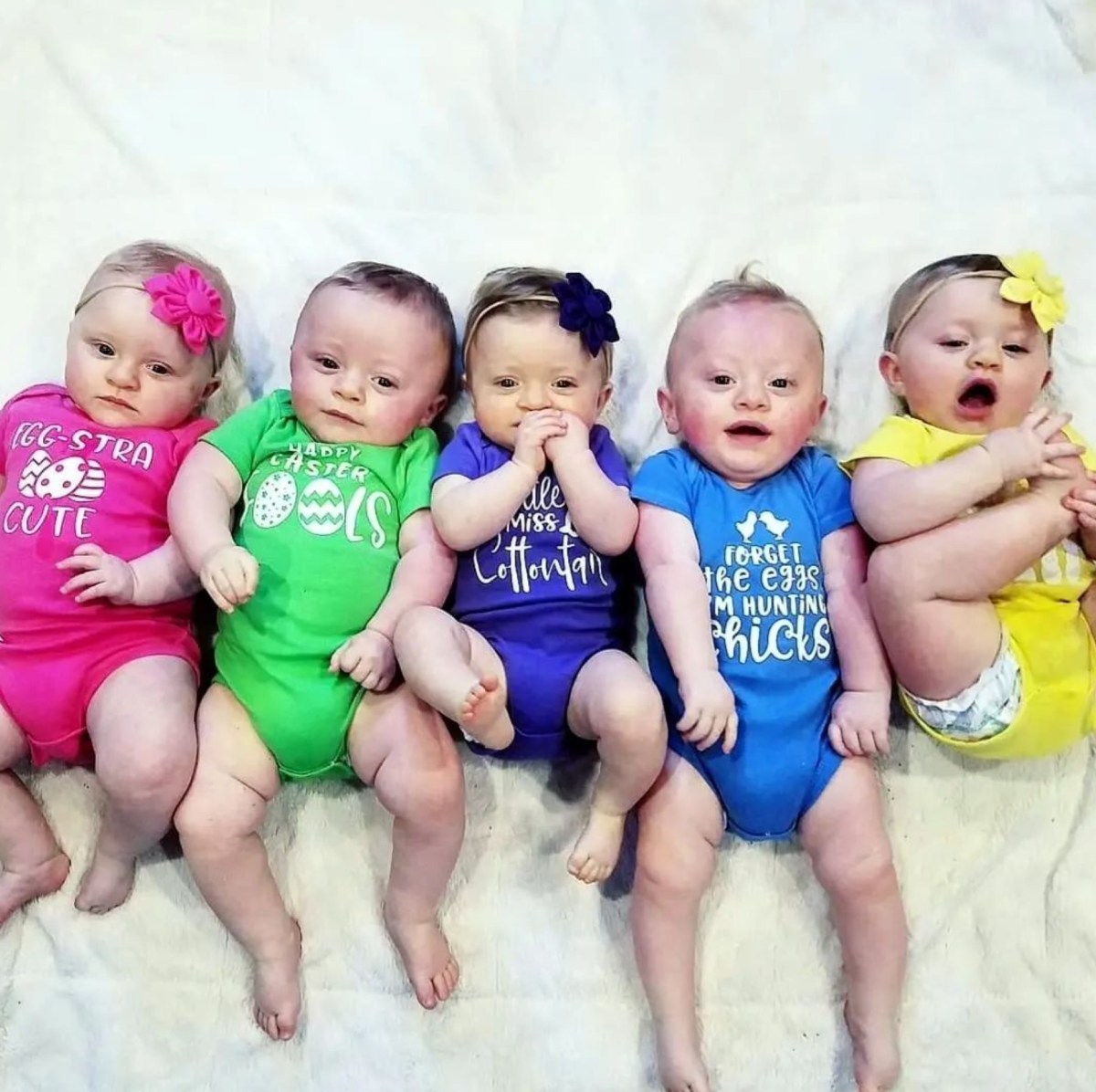 Parents share latest photo of quintuplets about to turn 6