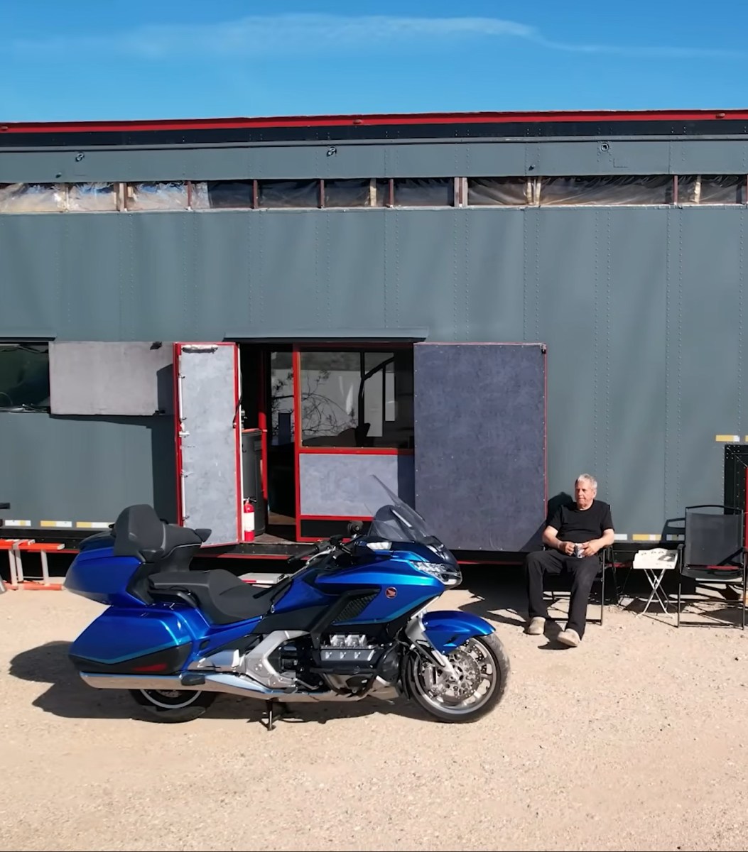 Retired couple's DIY mobile home renovation