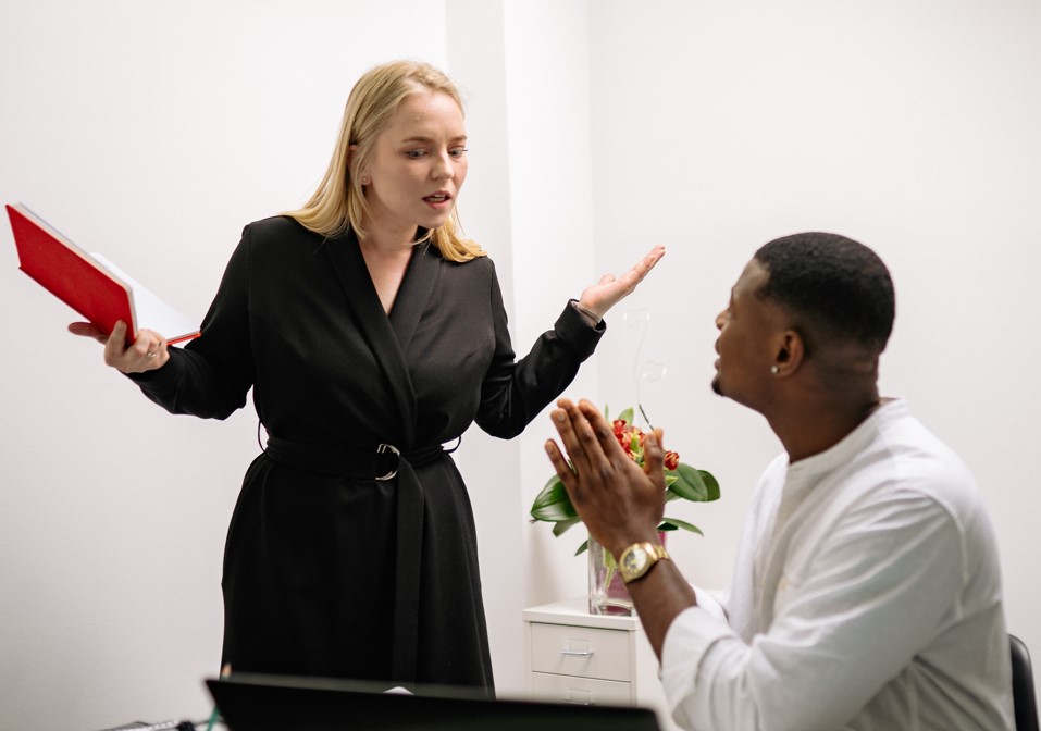 10 signs you are dealing with a toxic person, and what to do about It