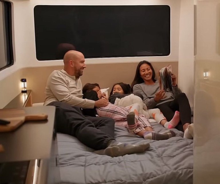 Work Off-the-Grid with the 'Pebble Flow' Electric Trailer