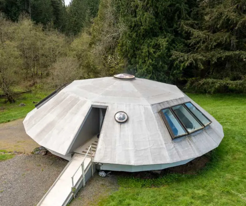 Man Builds Spaceship Tiny Home — See Inside
