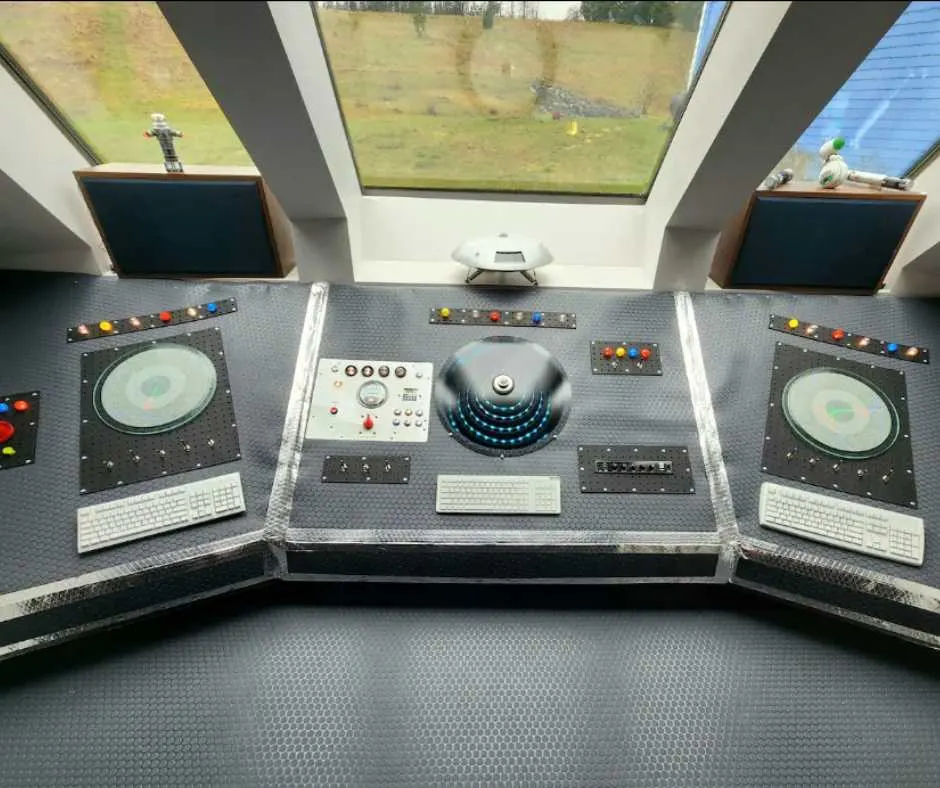 Man Builds Spaceship Tiny Home — See Inside