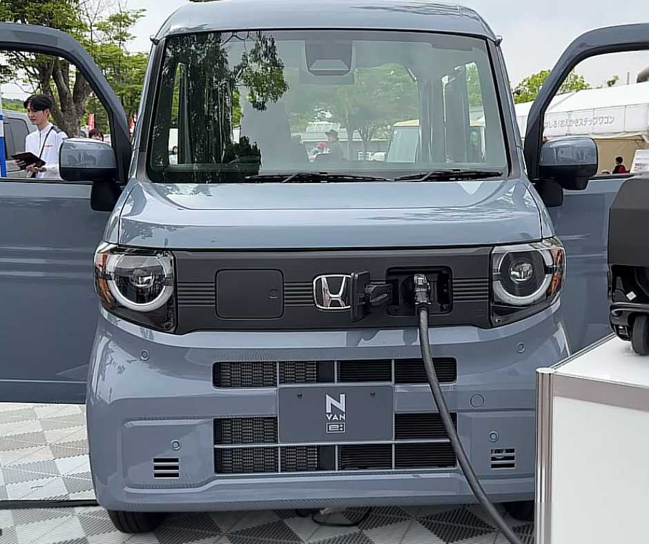Japan's Newest Small Electric Car Makes a Big Statement