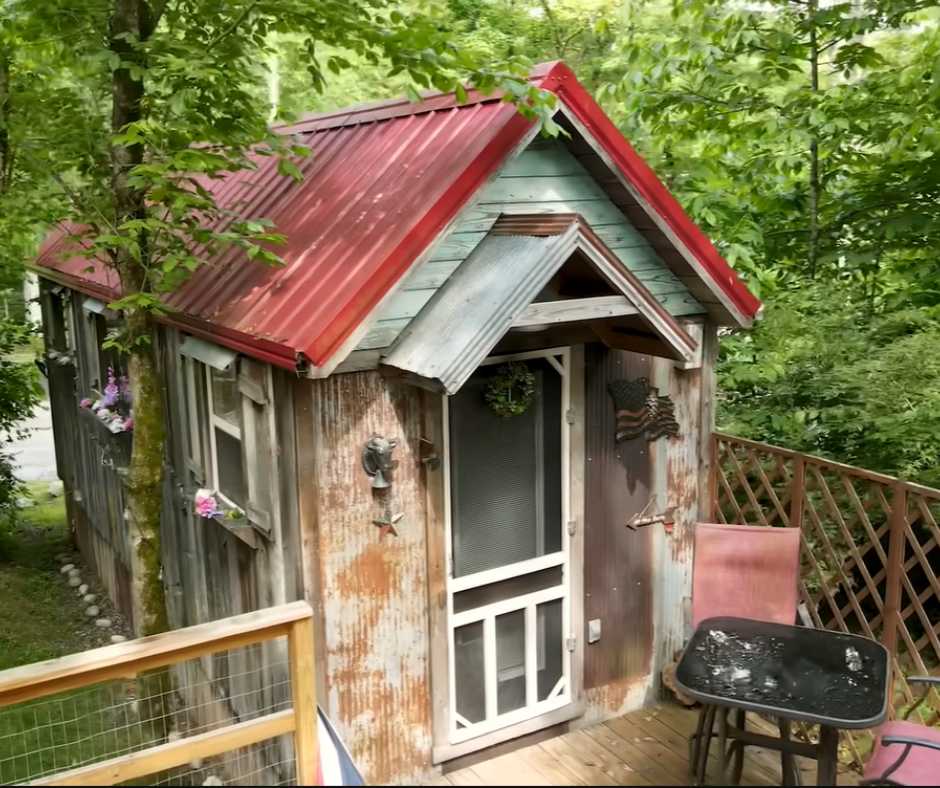 Couple Lives In Tiny Home For Affordable Housing for Retirement
