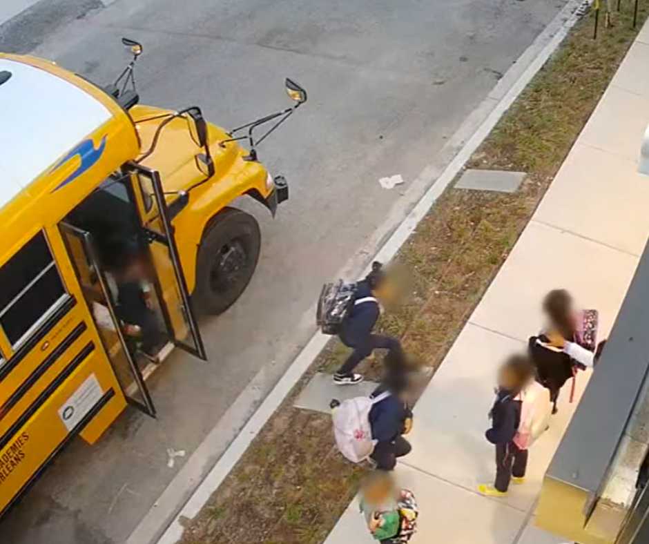 A quick-thinking bus driver spotted a child wandering in traffic and ...