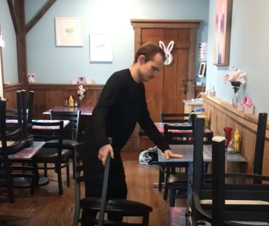 Mom Opens Cafe to Hire People With Disabilities