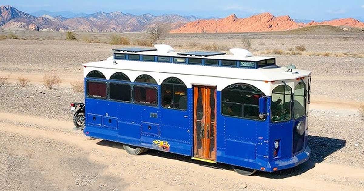 Man turns historic trolley into a gorgeous studio apartment